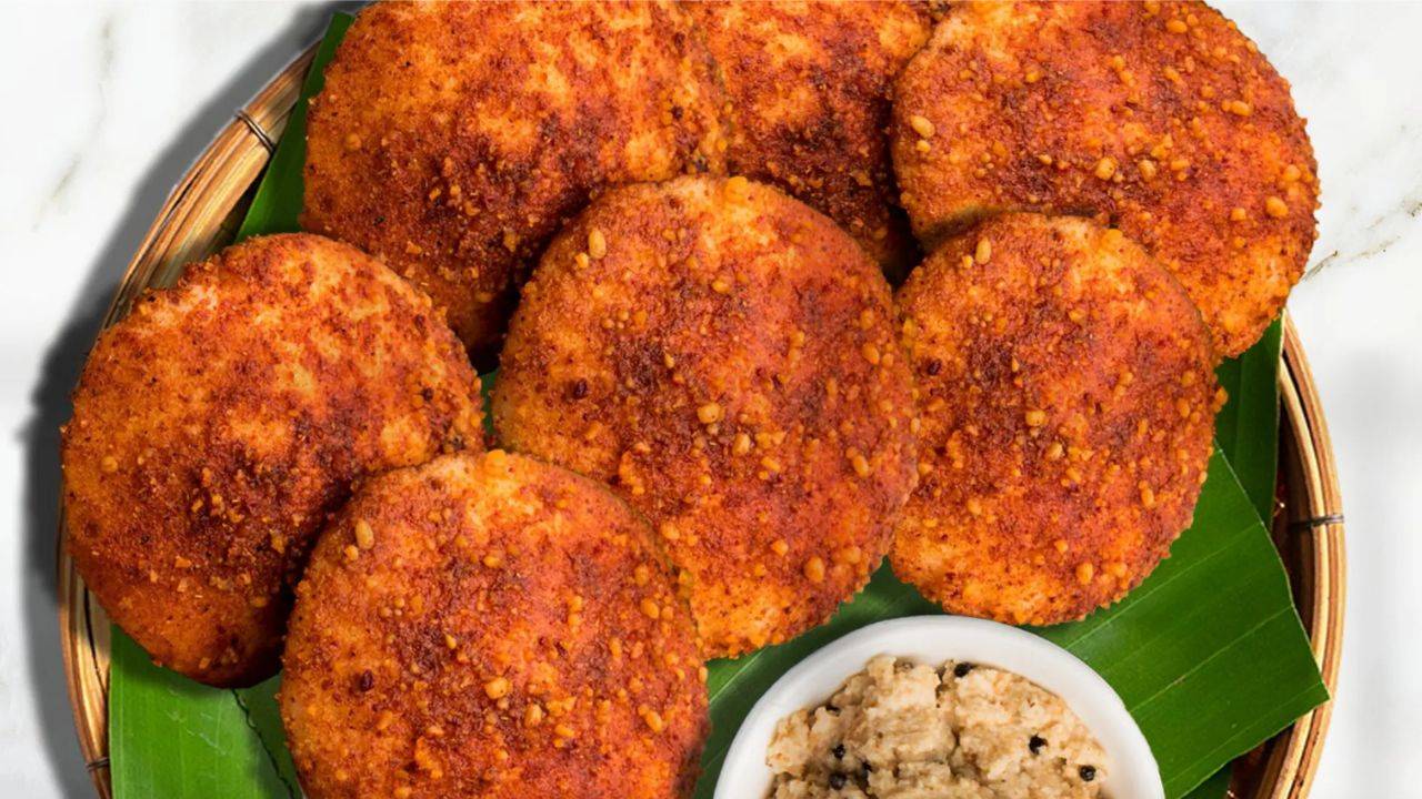 How to Make Masala Idli Using Podi Idli Masala? (Malgapodi Idli at Home)